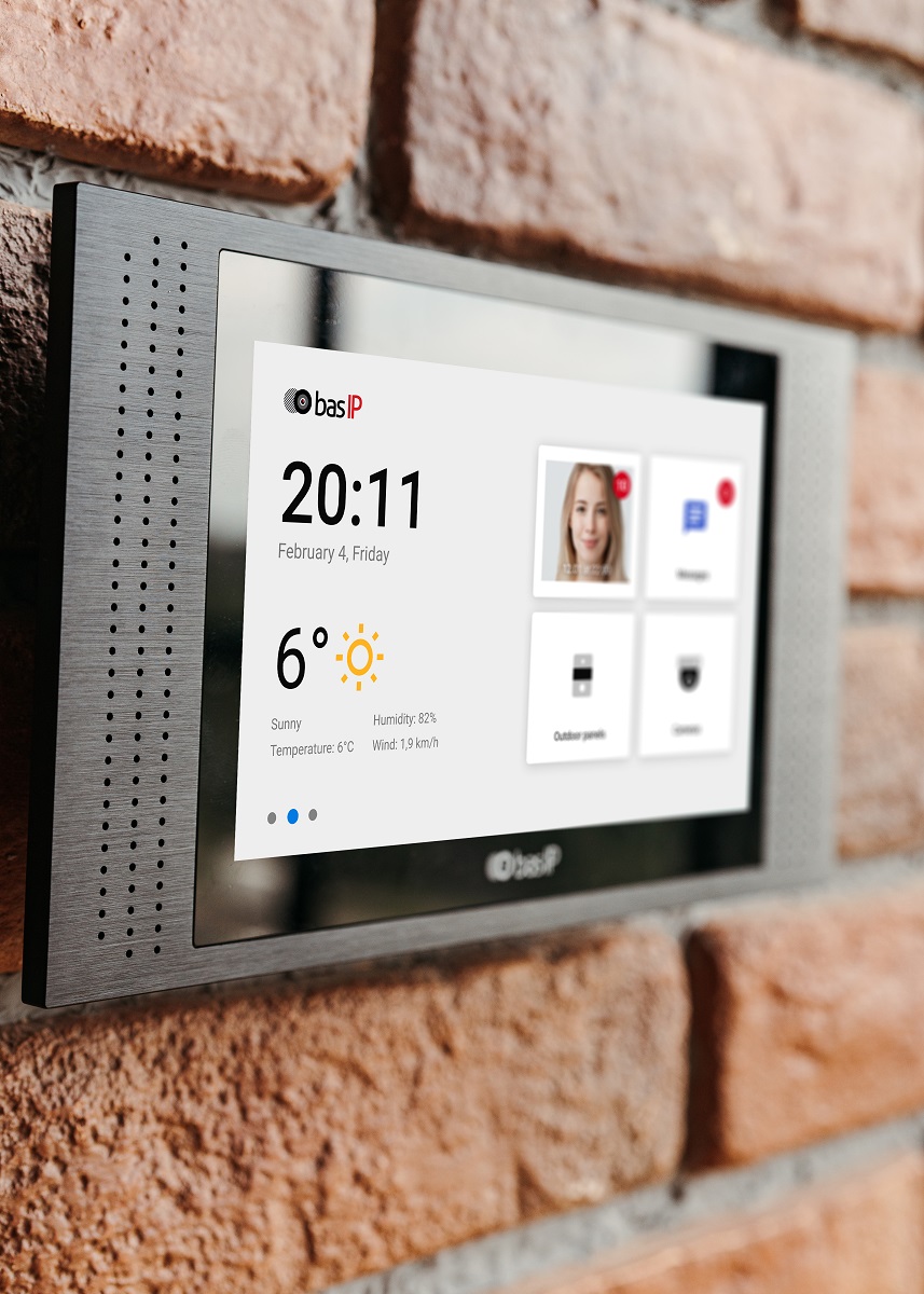 Touchscreen Intercoms: Advantages, Convenience, Functionality